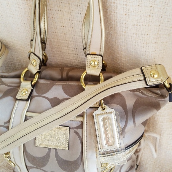 Coach | Bags | Coach Daisy Signature Tote Poppy Collection | Poshmark